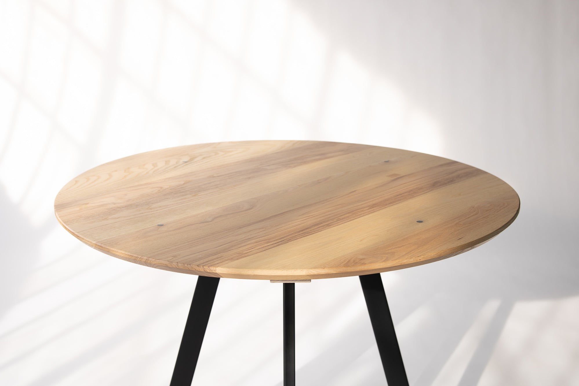 Round Modern Kitchen Table - The Seneca Table | Edgework Creative